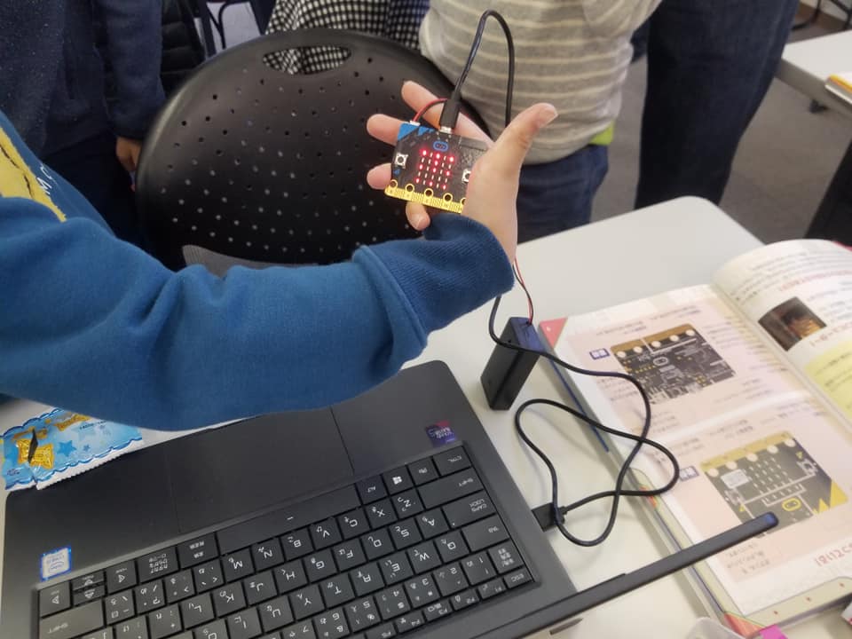 micro:bitで操作する迷路 – CoderDojo 戸田公園